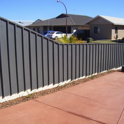 Colorbond Fencing - Menzies Contracting